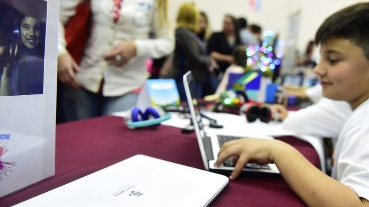 Robótica y Videojuegos en el LATU organizados por Plan Ceibal