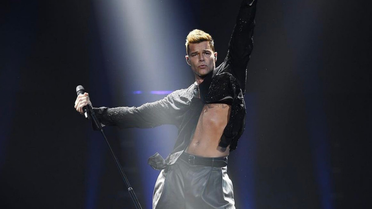 Ricky Martin apareció con una «nueva cara»