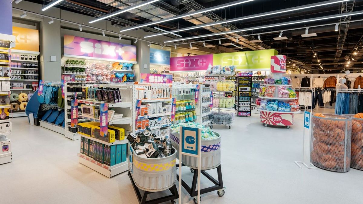 Disco inauguró la tienda Six or Less con precios increíblemente bajos