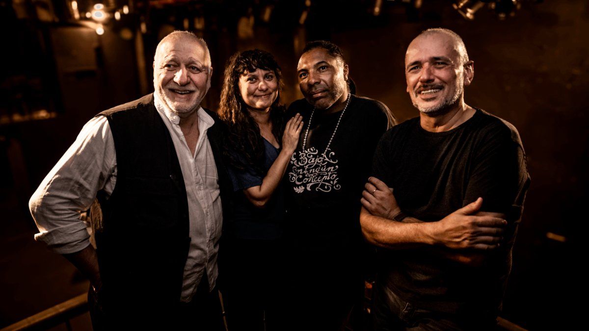 Teatro Stella D'Italia - Caras y Caretas