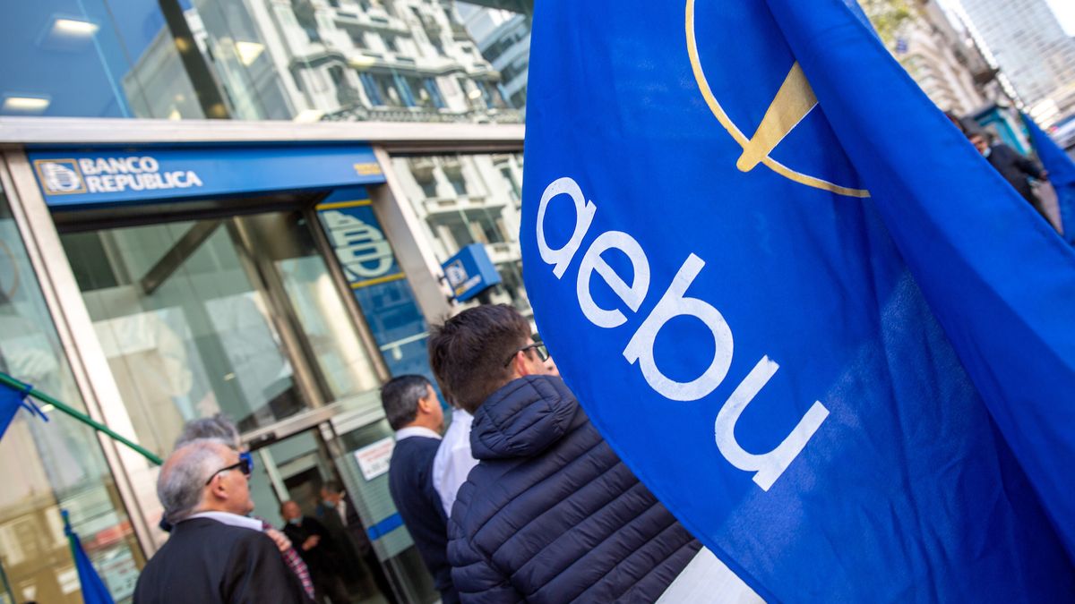 Lista 98 ratificó su primacía en la conducción de AEBU