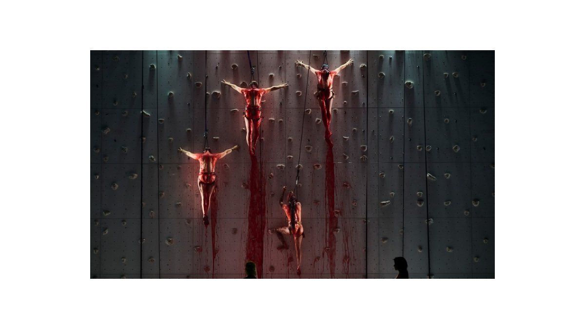 Sancta - Caras y Caretas