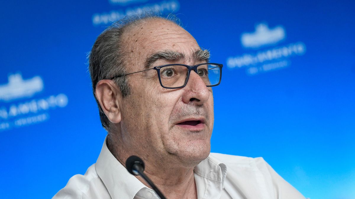 Olmos enfrentó a Da Silveira por presupuesto de la UdelaR