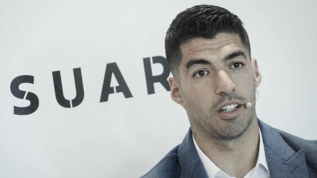 Suárez tiene razón en cambiar camisetas