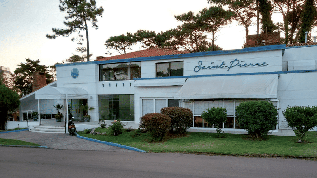 Se remata hotel del excomisario Villarejo en Punta del Este