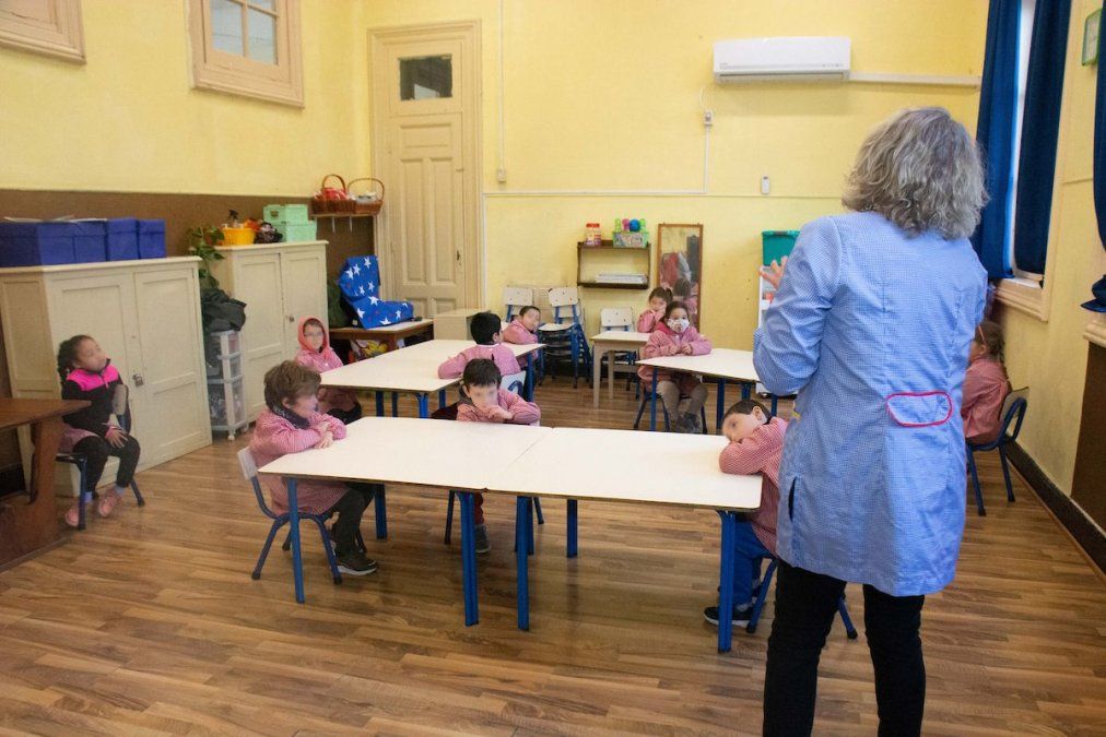 Pronhab natalia entered the lobby of my accommodation with