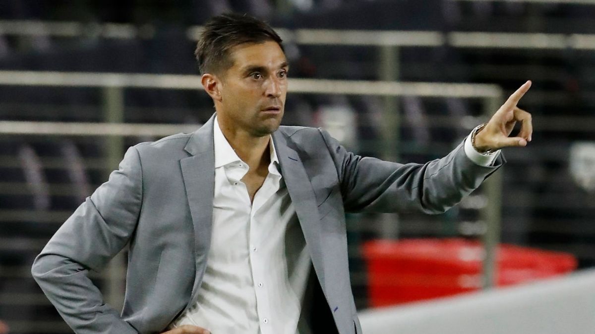 Alonso tiene el equipo en la cabeza para el debut ante Corea